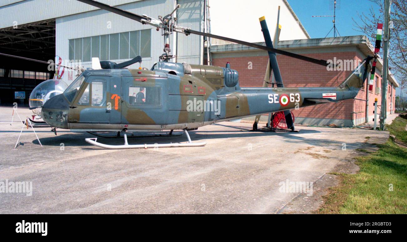Agusta-Bell AB204B MM80282 / SE-63 (msn 3053), at Frosinone Air Base on ...