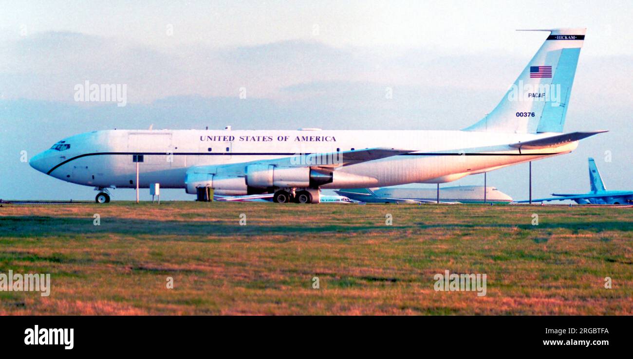 Boeing VC-135E Stratolifter 60-0376 (msn 18151) at RAF Mildenhall, February 1998 Stock Photo - Alamy