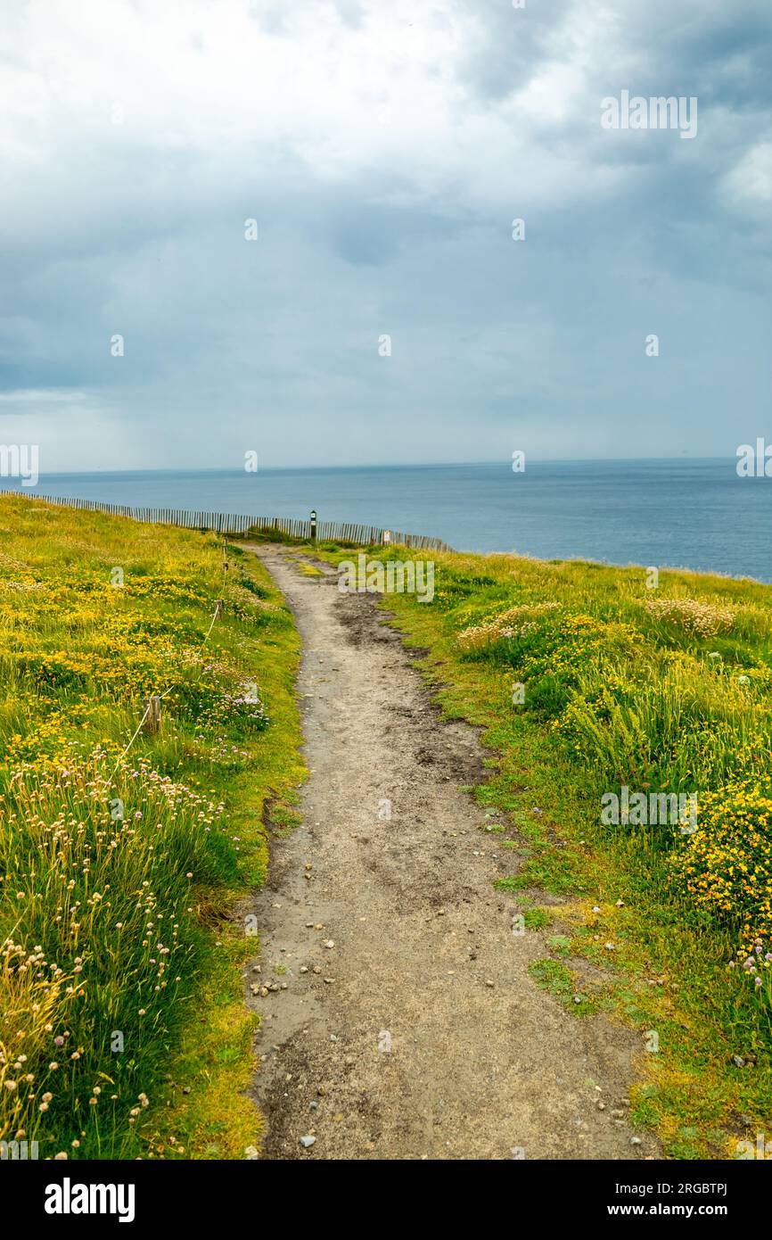 On the road in beautiful Brittany with all its highlights - France ...