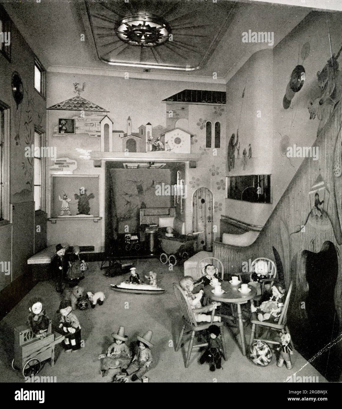 RMS Queen Mary, Children's Playroom Stock Photo - Alamy