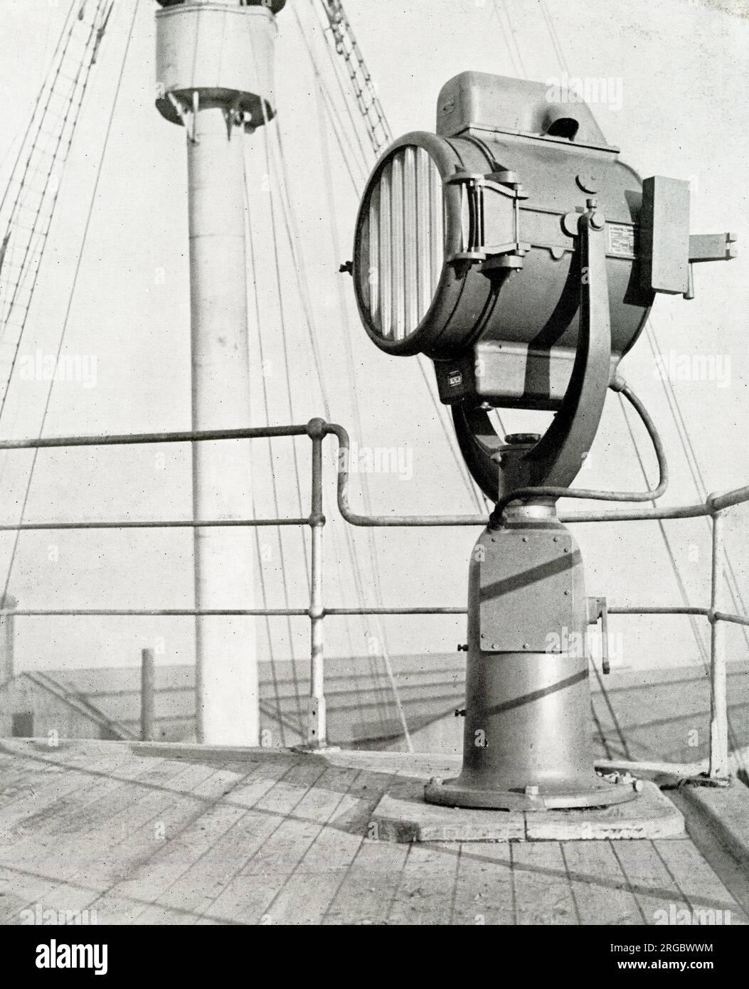 RMS Queen Mary, high-powered searchlight Stock Photo - Alamy