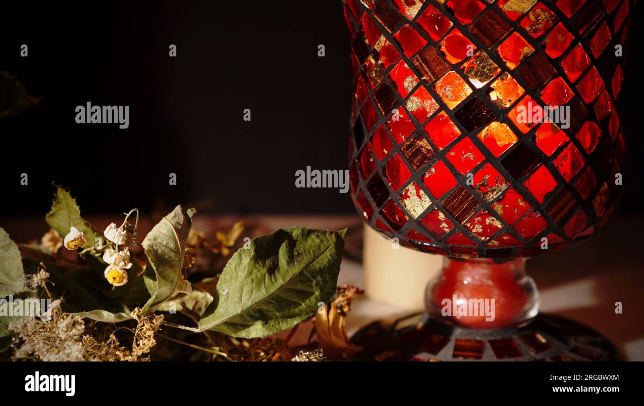 Wilted flowers hi-res stock photography and images - Alamy