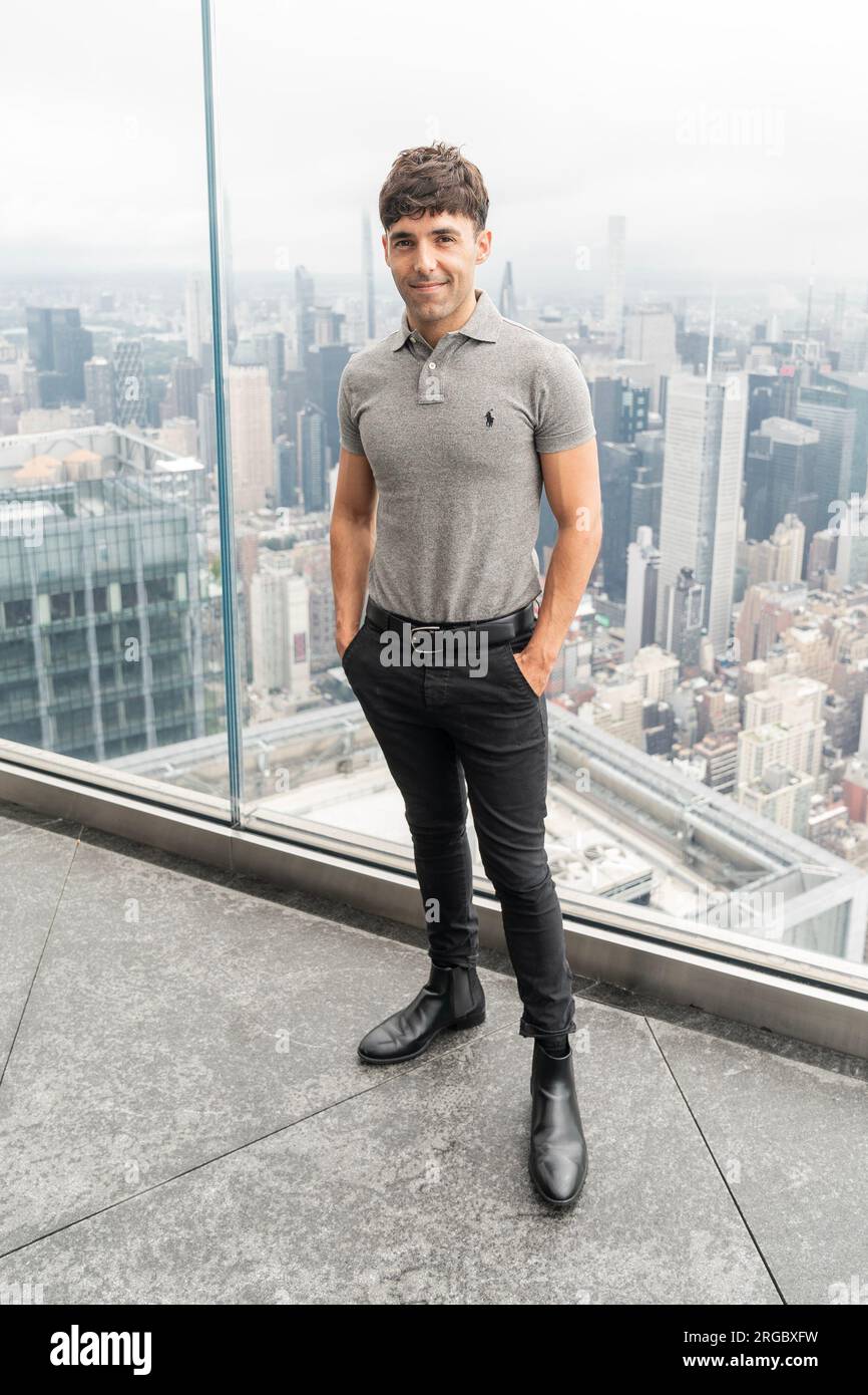 Illisionist hi-res stock photography and images - Alamy