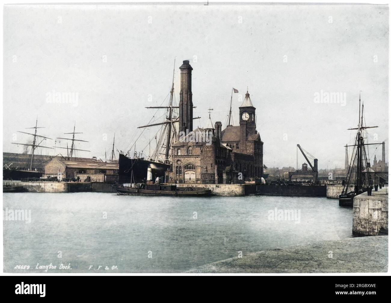 Liverpool docks 19th century hi-res stock photography and images - Alamy
