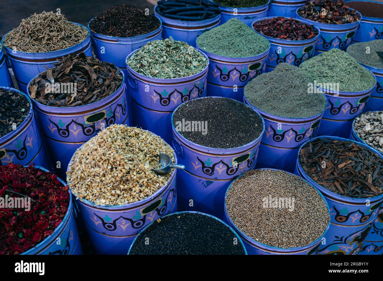Traditional medina shops bazaar markets in Morocco Stock Photo - Alamy