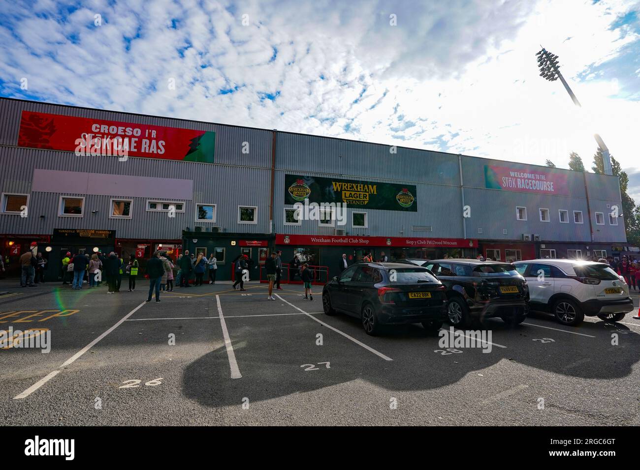 Wrexham stok racecourse general hi-res stock photography and images - Alamy