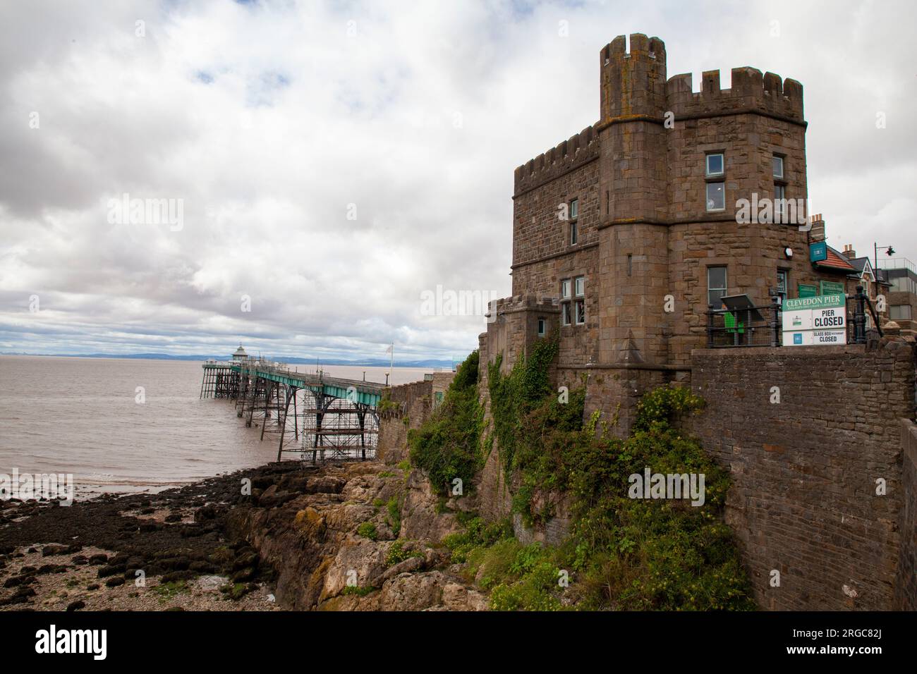Clevedon Pier and Heritage Centre Stock Photo - Alamy