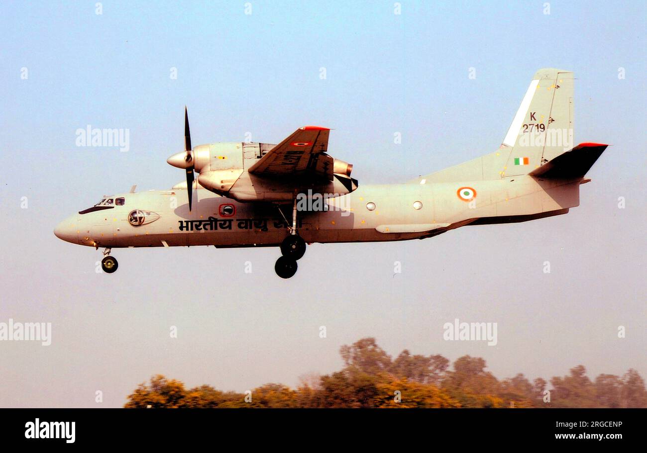 Indian Air Force - Antonov An-32 K2719 Stock Photo - Alamy