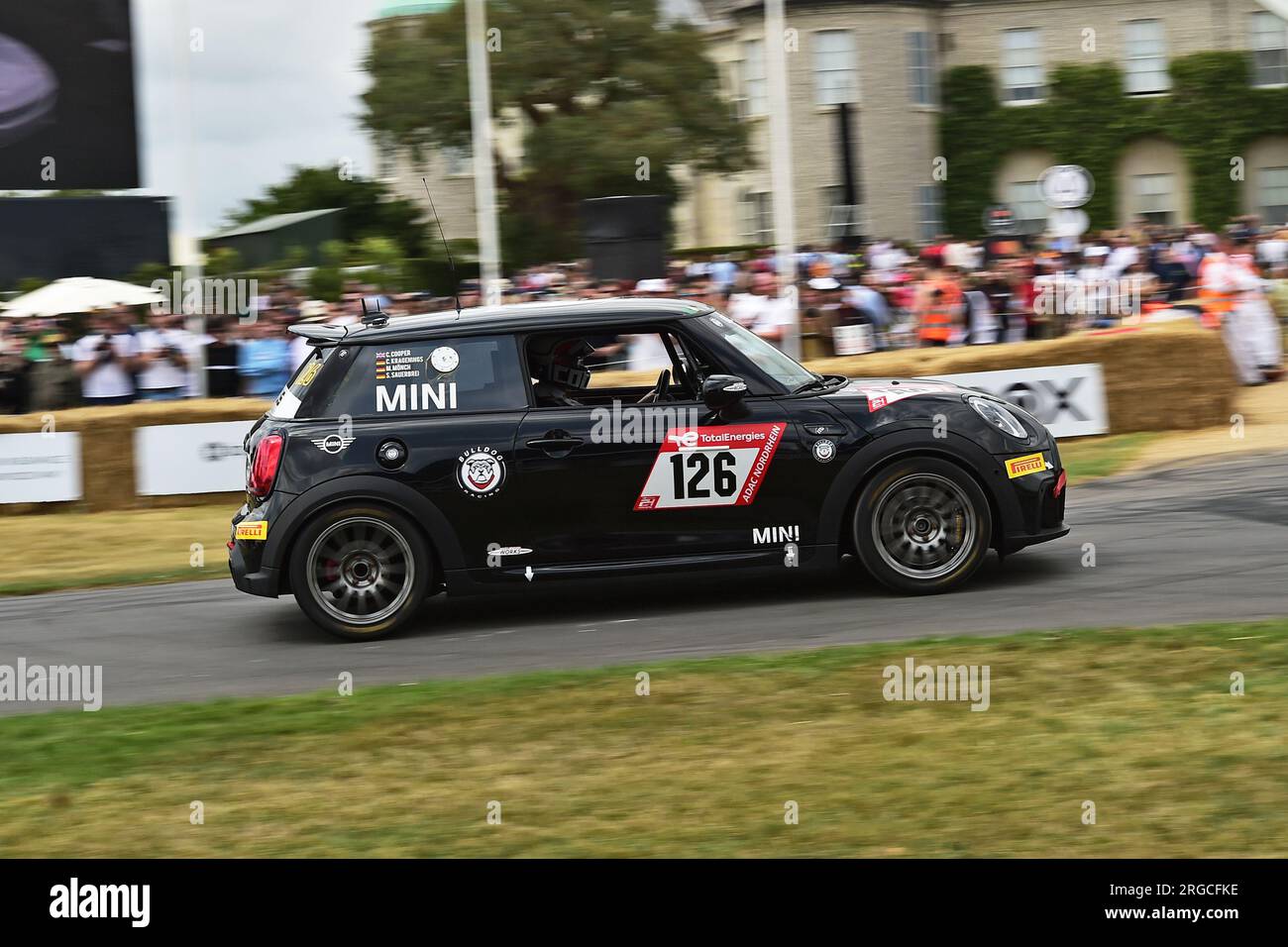 Chris Fryer, Charlie Cooper, MINI JCW 1 to 6 Edition, First Glance, an ...