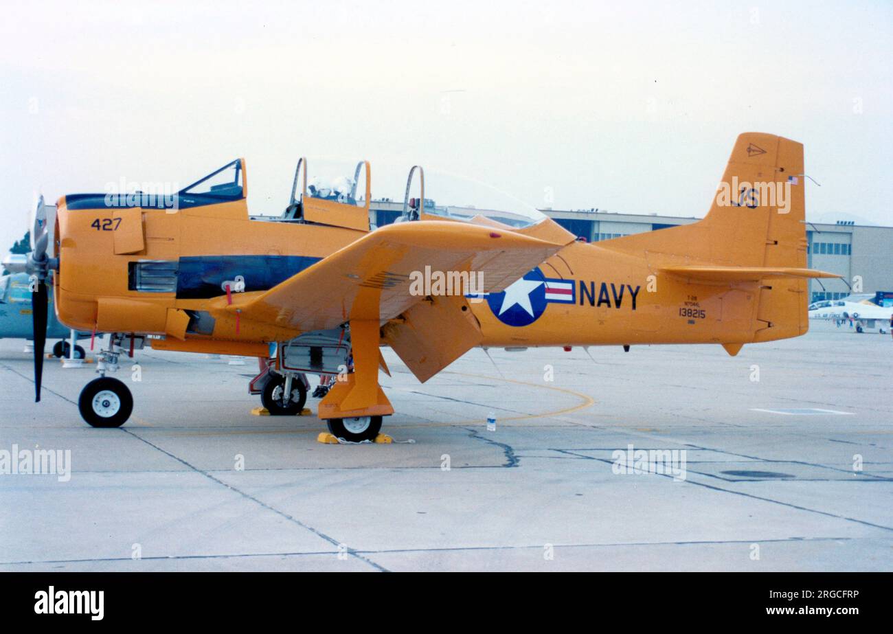 North American T-28B Trojan N7044L - 138215 (MSN 200-286 Stock Photo ...