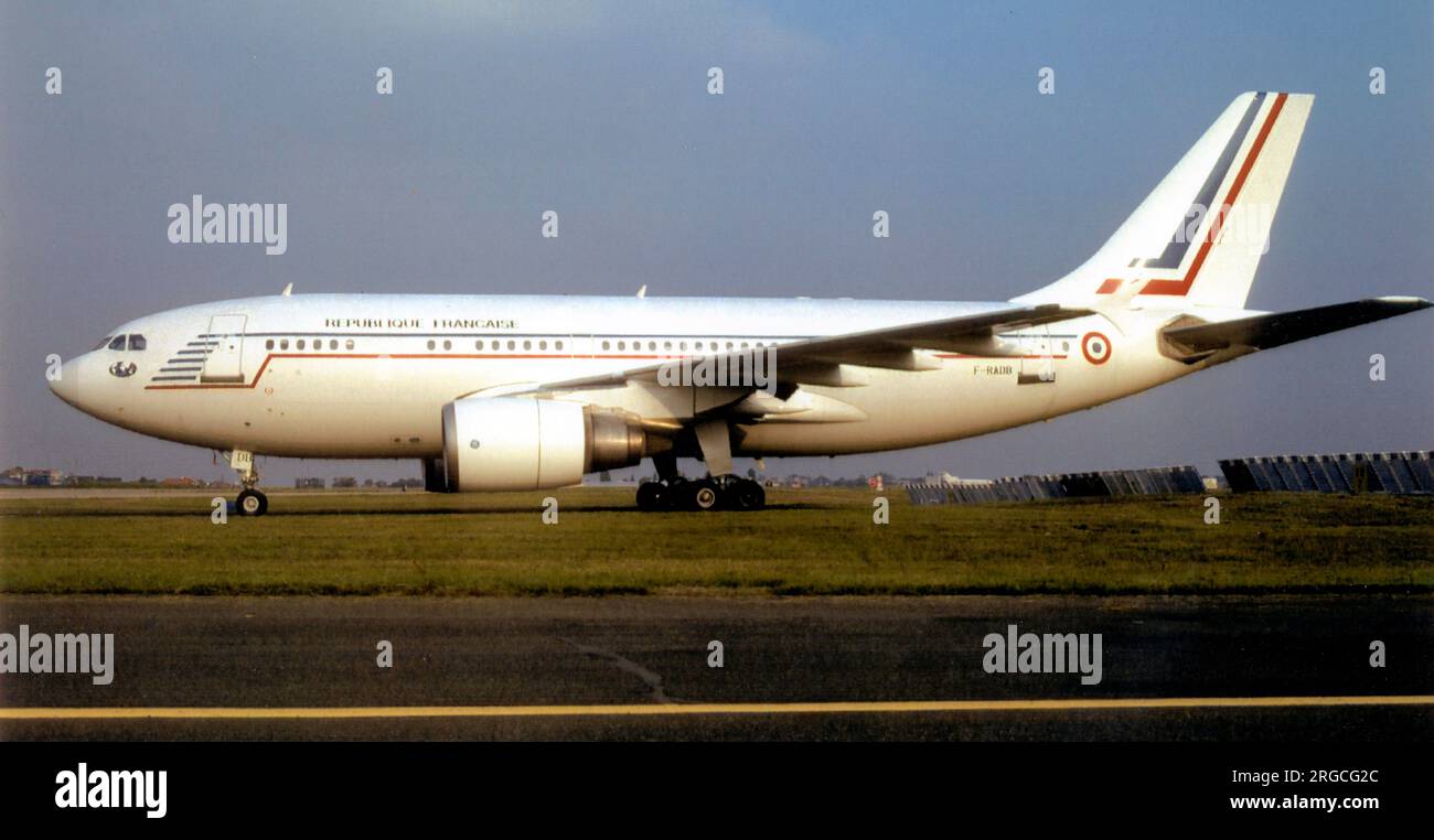Armee de l'Air - Airbus A310-304 F-RADB (msn 422) (Armee de l'Air ...