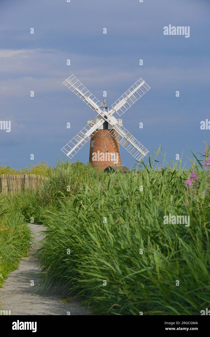 Norfolk Broads, Horsey Windpump or drainage windmill at Horsey Mere ...