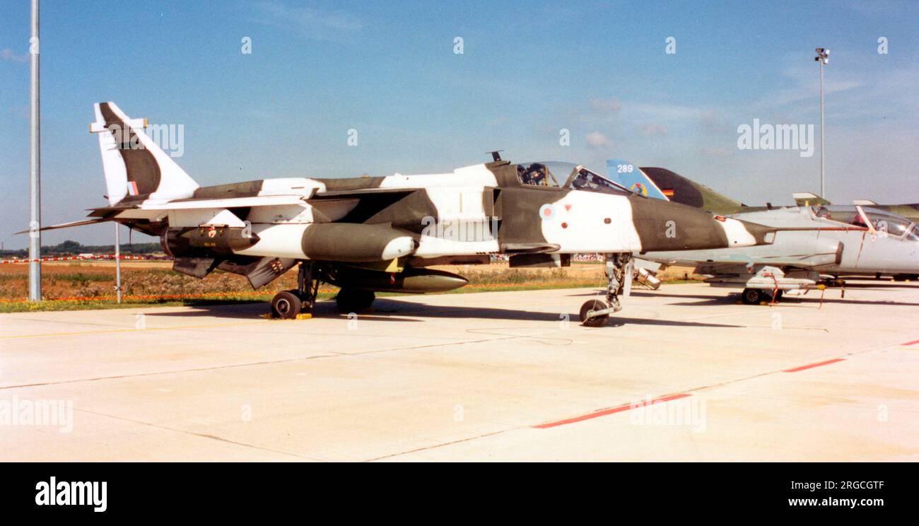 Royal Air Force - SEPECAT Jaguar GR.1 XZ104 - 'EE' (msn S.105), of No.6 ...