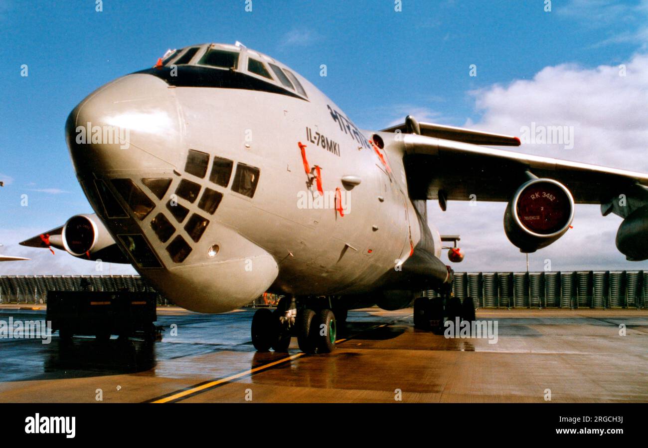 Indian Air Force - Ilyushin Il-78MKI RK3452 (msn 2043425860), of 78 ...