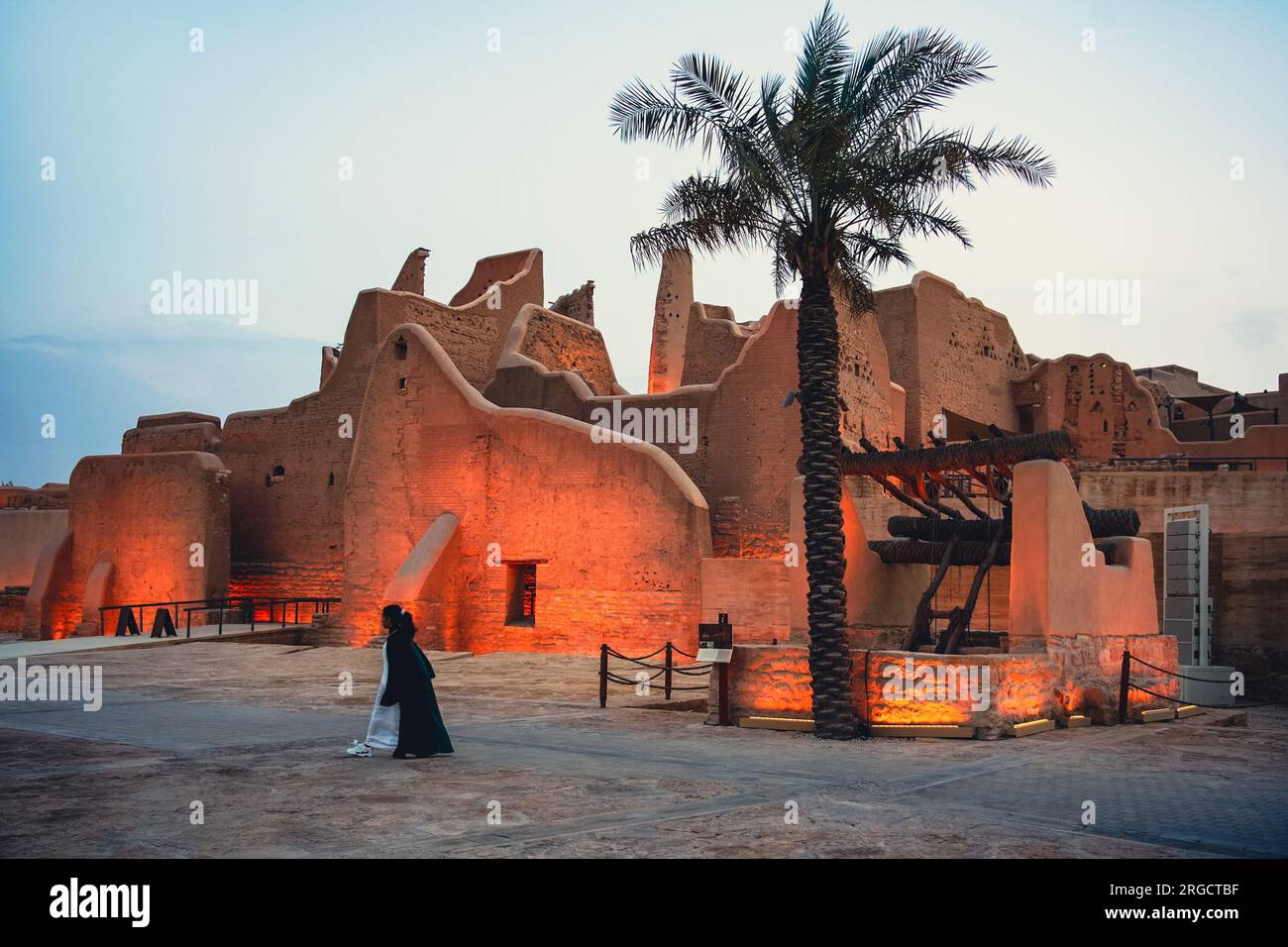 Evening view of At-Turaif World Heritage Site, Bujairi Terrace, Diriyah ...