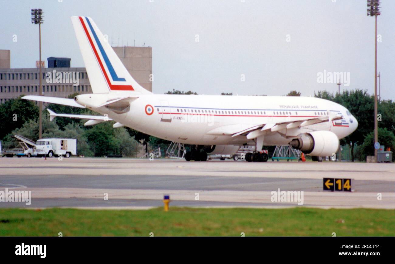 Of et 03 060 armee de lair french air force hi-res stock photography ...