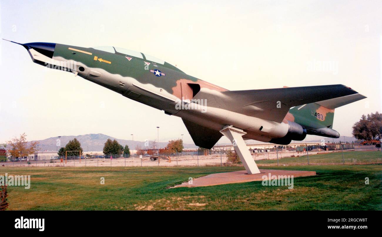 McDonnell RF-101B-120-MC Voodoo 59-0483 (MSN 807), on display at May ...