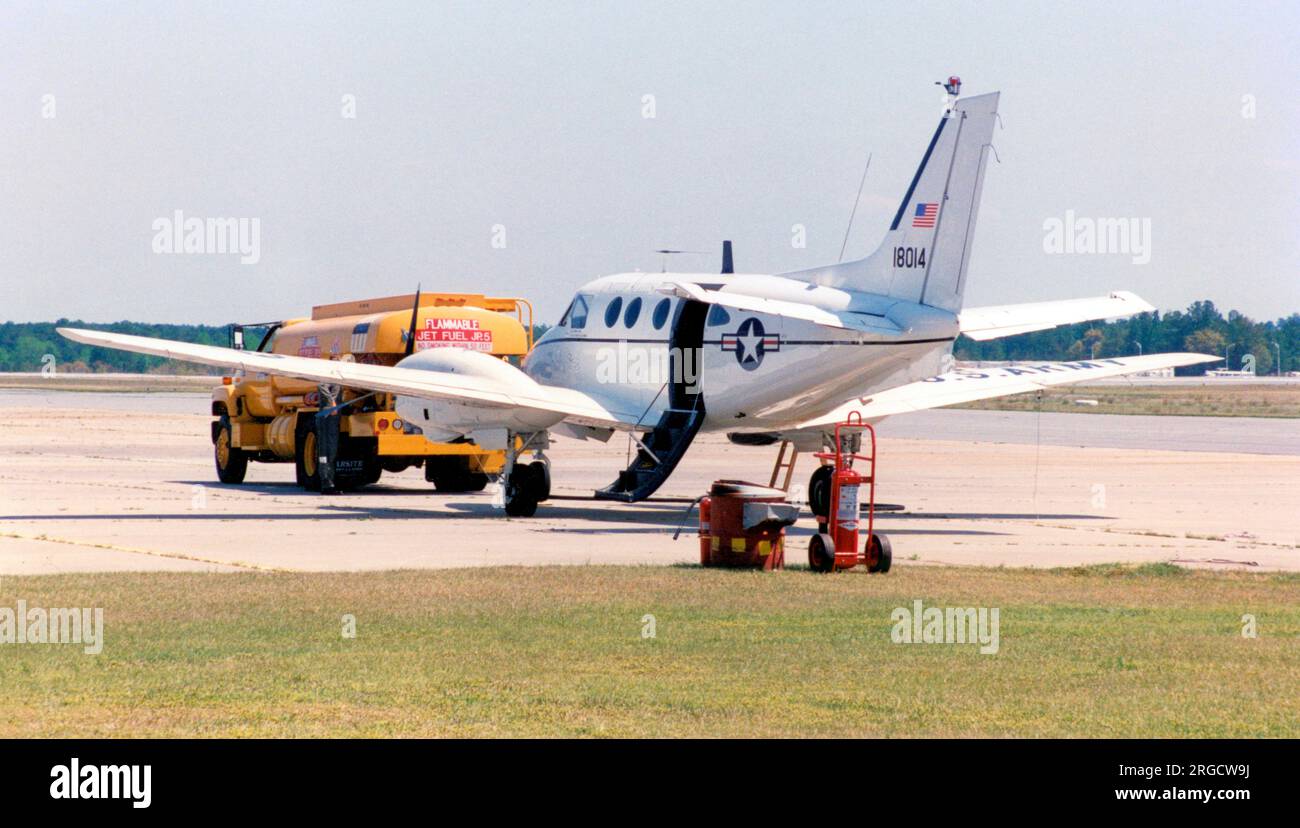 United States Army - Beechcraft U-21A Ute 66-18014 (MSN LM.15 Stock ...