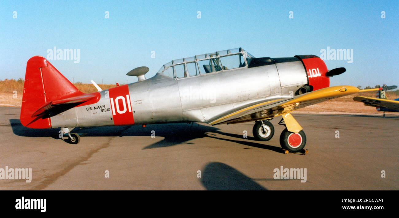 North American SNJ-4 Texan N101X (msn 88-9450, ex 09935), of the Confederate Air Force at ...