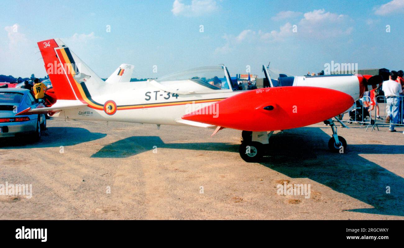 Force aerienne belge - Siai-Marchetti SF.260M ST-34 (msn 10-34). (Force ...