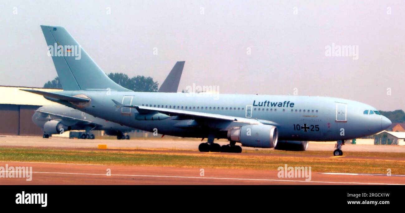 Luftwaffe - Airbus A310-304(F) (MRTT) 10+25 'Herman Kohl' (msn 484), of ...
