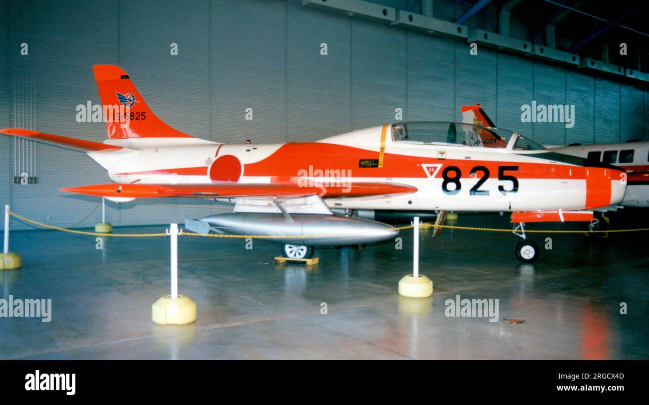 Fuji T-1B 15-5825 (msn JT55), on display at the JASDF Air Park and ...