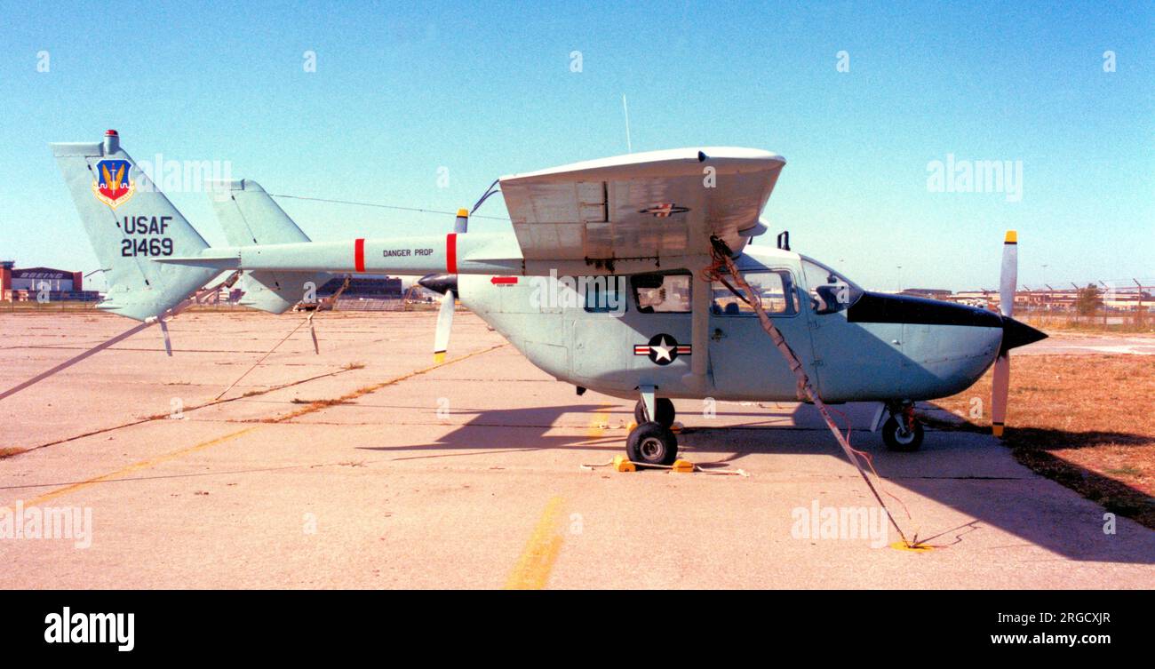 Cessna GO-2B-CE Super Skymaster 67-21467 (MSN 337-0448), at the ...