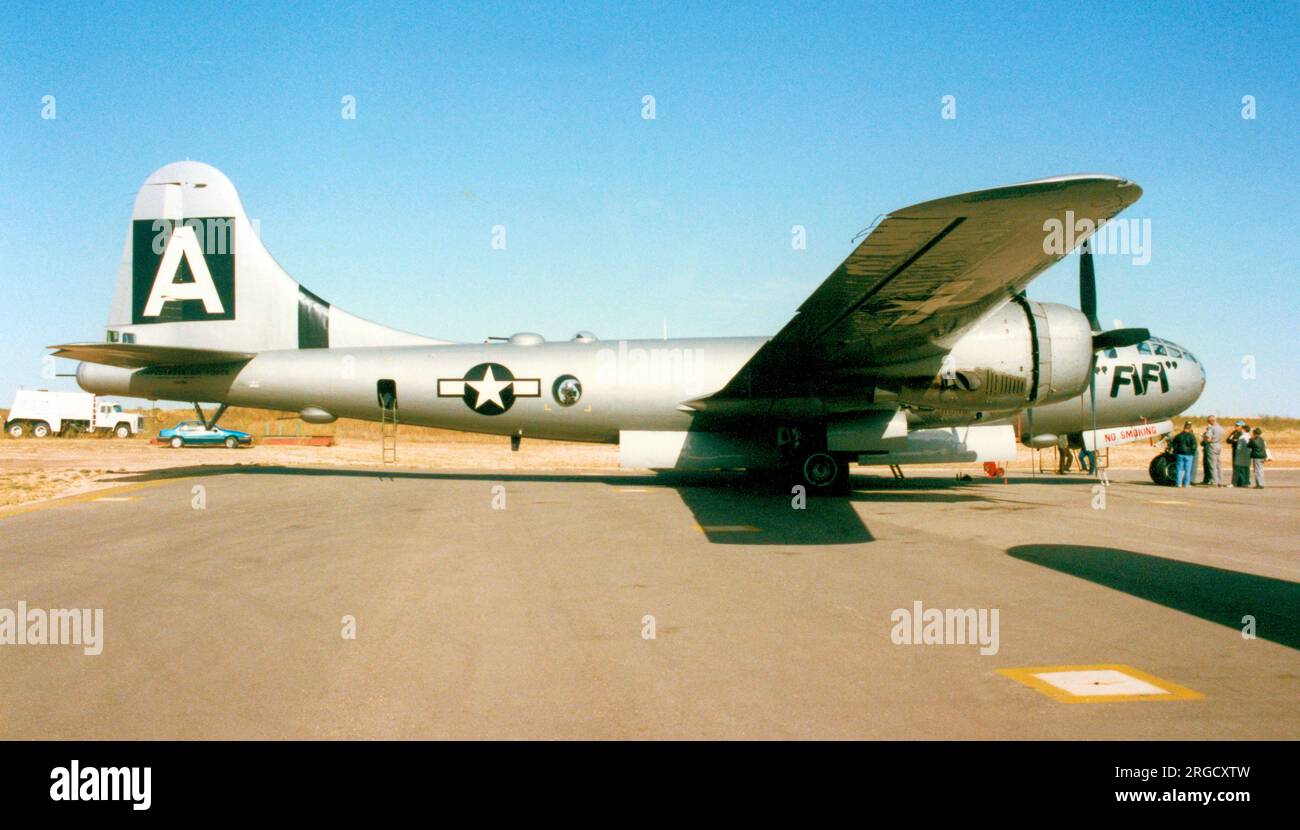 Boeing b 29a superfortress hi-res stock photography and images - Alamy