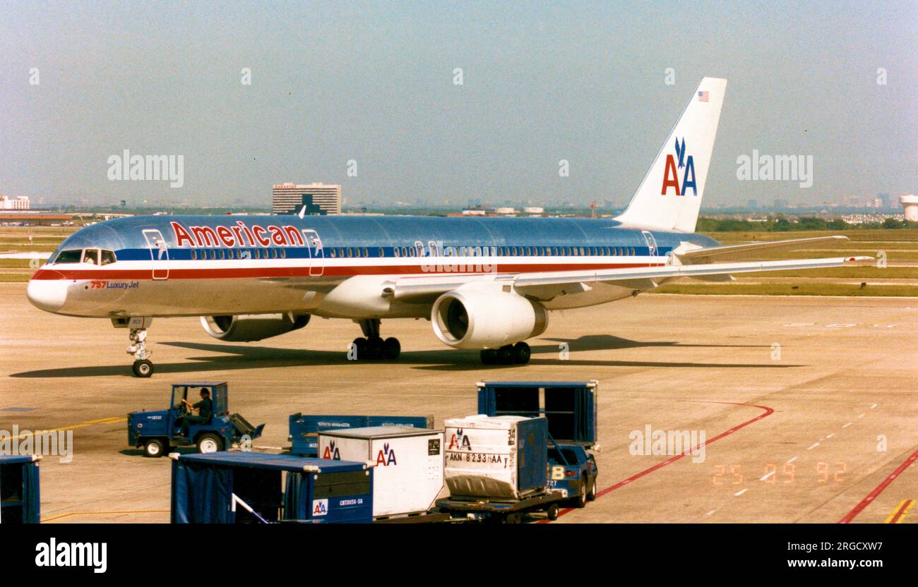 Boeing 757 of American Airlines on 25 September 1992 Stock Photo - Alamy