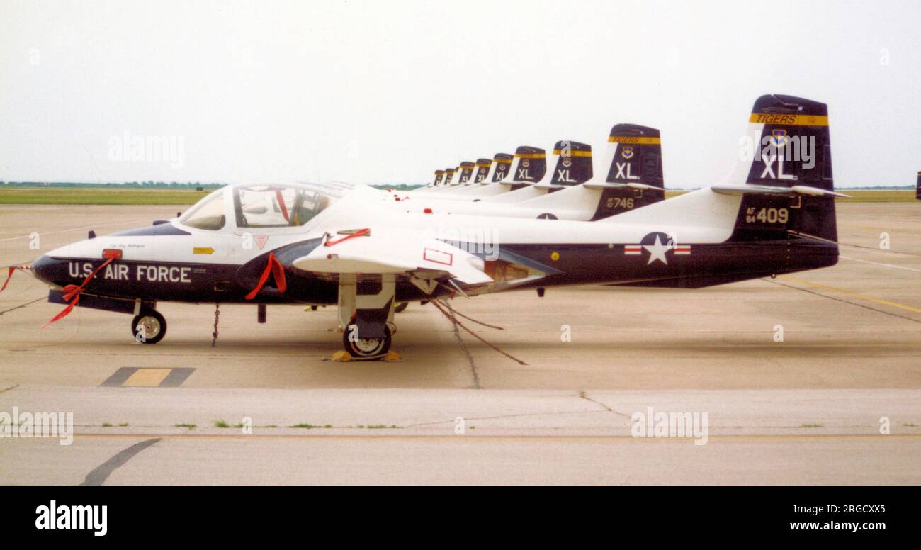 United States Air Force - Cessna T-37B 64-13409 (MSN 40824 Stock Photo ...