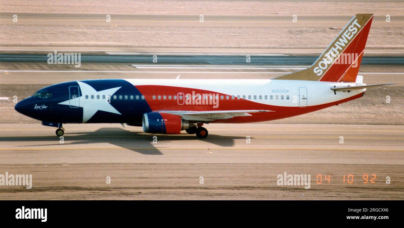 Boeing 737-3H4(WL) N352SW (msn 23374 / 1204), of Southwest Airlines, on ...