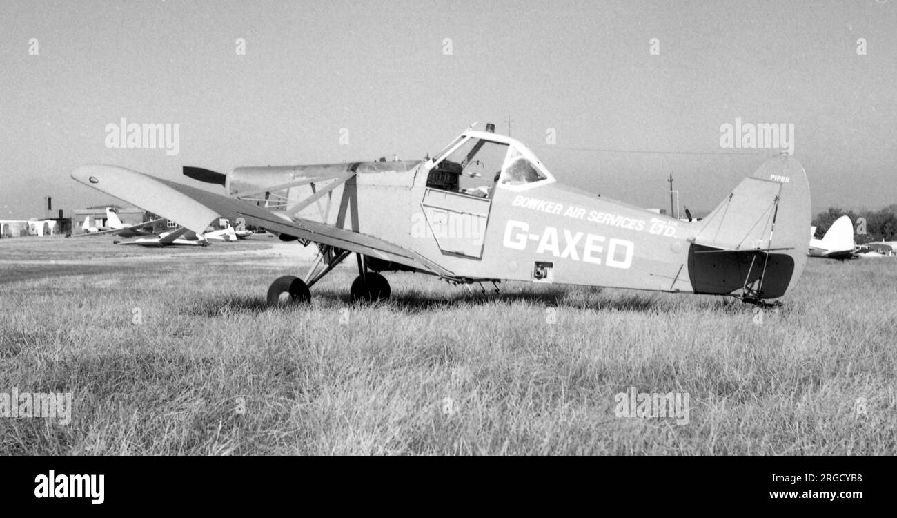 Piper pa 25 235 pawnee b hi-res stock photography and images - Alamy