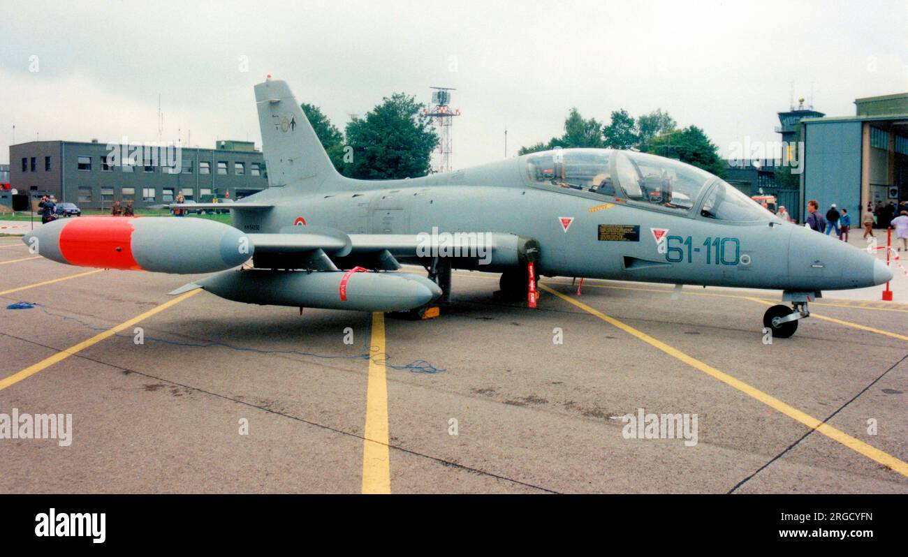 Aeronautica Militaire Italiano - Aermacchi MB.339A MM54550 - 61-110 ...