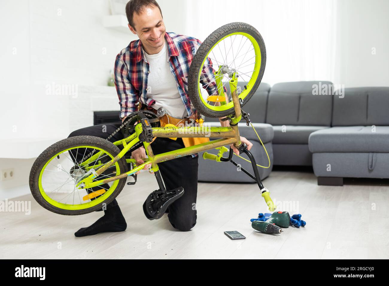 Preparing bicycle new season hi-res stock photography and images - Alamy