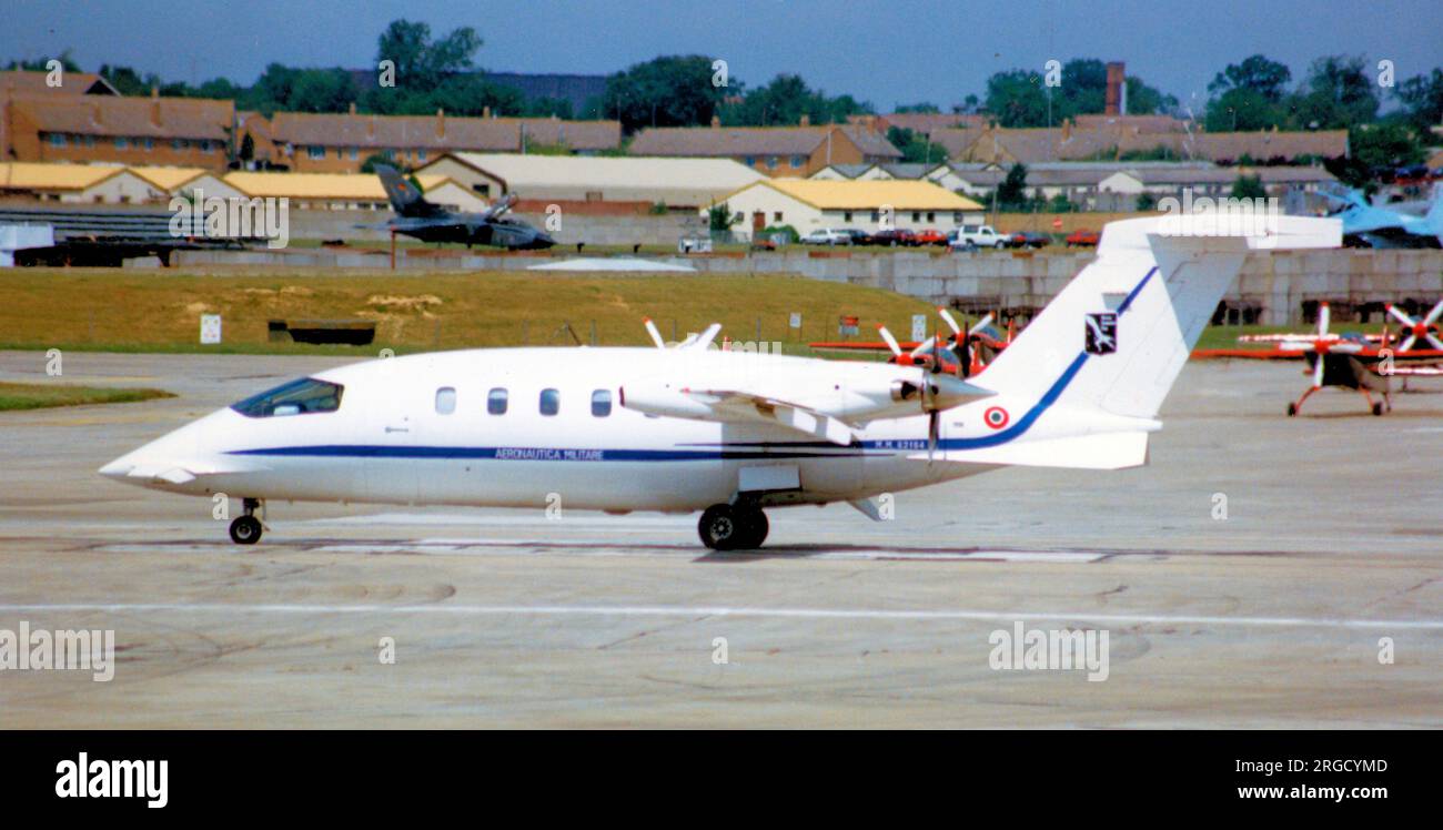 Avanti model hi-res stock photography and images - Alamy