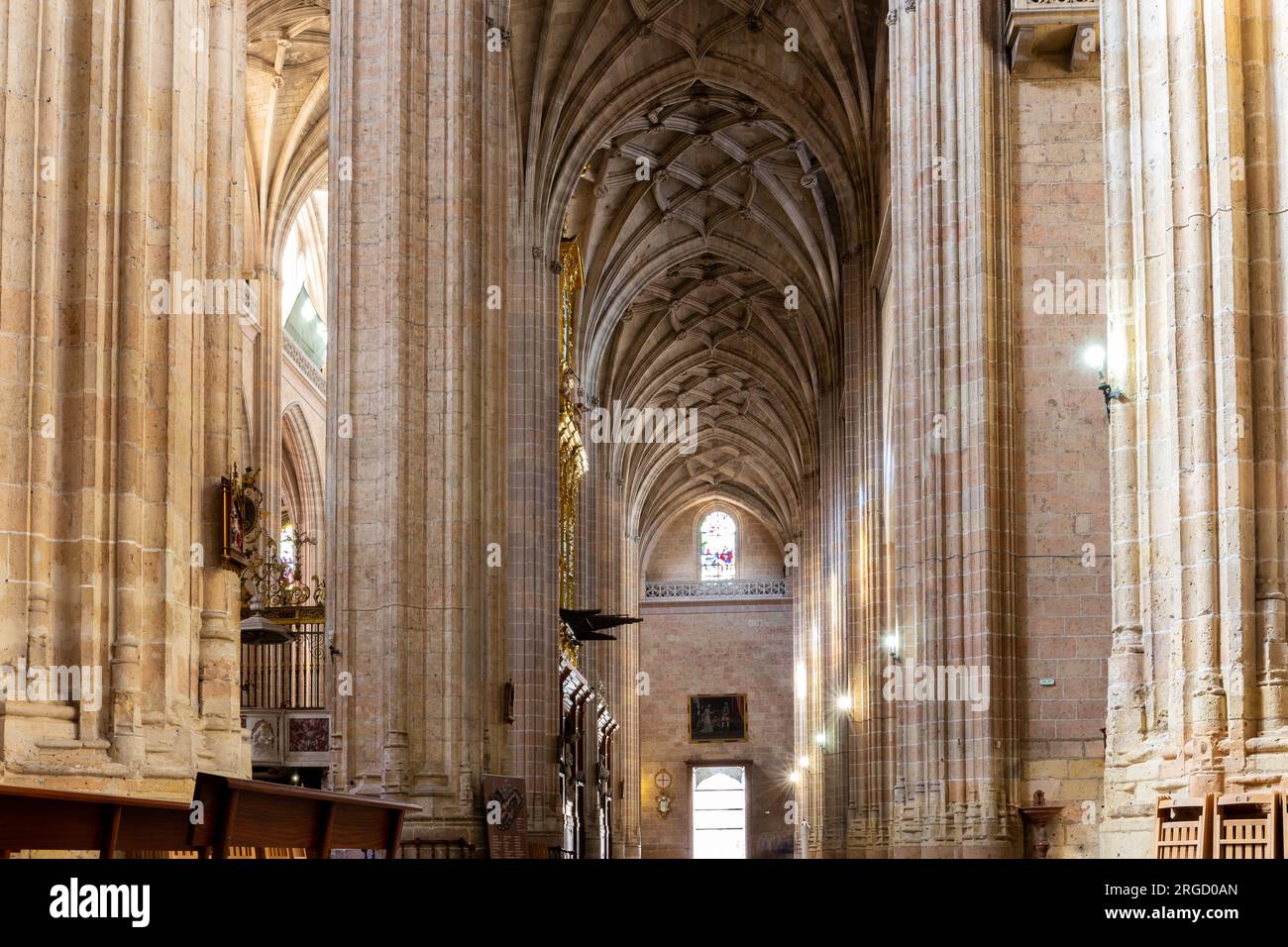 Medieval gothic architecture inside hi-res stock photography and images ...