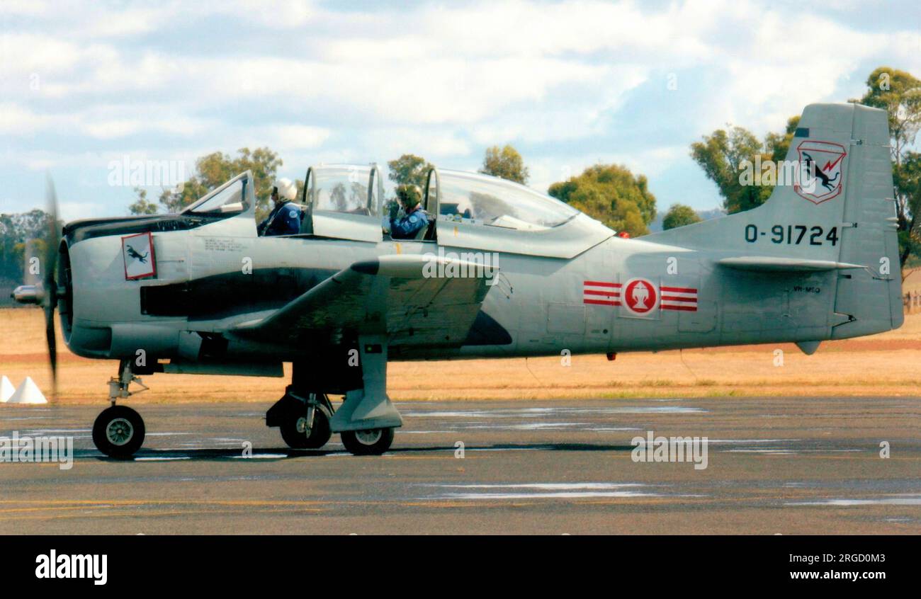 North American T-28D-5 Trojan VH-MEO (MSN-159-88, ex 49-1724), in ...