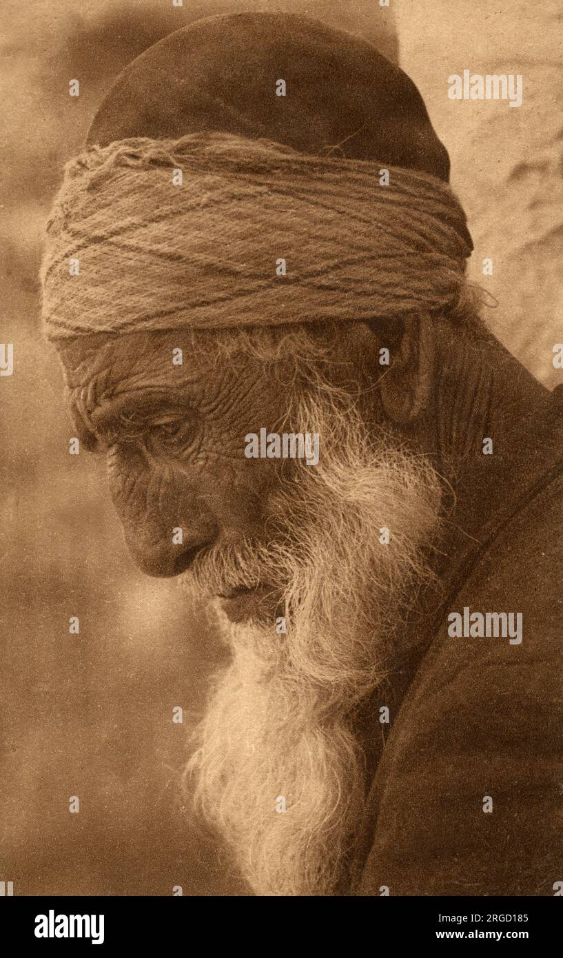 An elderly Jewish Man in Jerusalem, Israel Stock Photo - Alamy