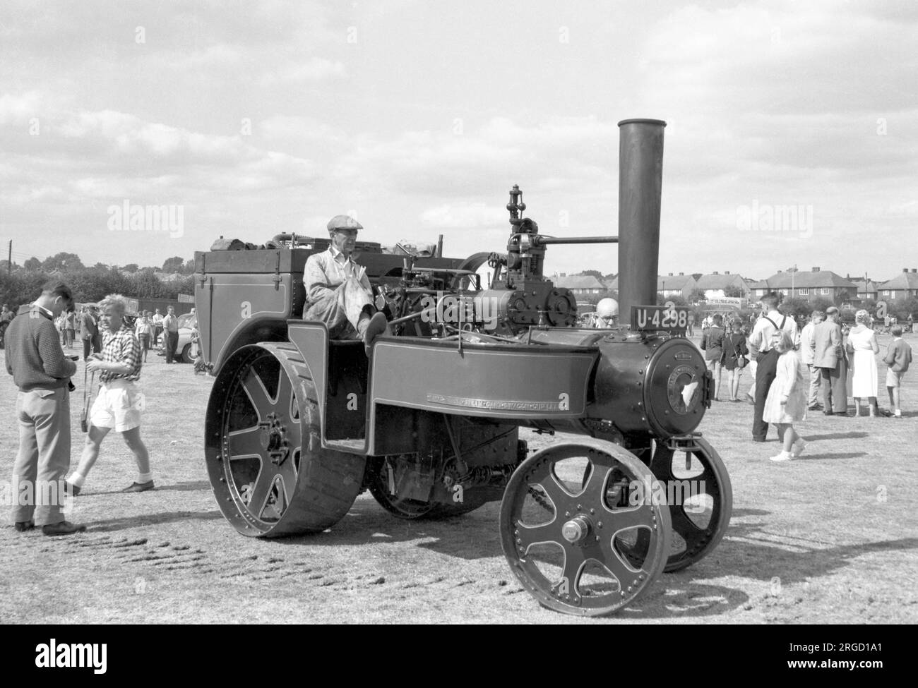 Mann Tractor U 4298 'Old King Cole' number 1260, built by Mann's Patent ...