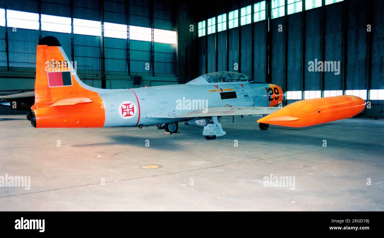 Forca Aerea Portuguesa - Lockheed T-33A Shooting Star 1929 (msn 580-9091, ex 53-5752/TR-752, ex ...