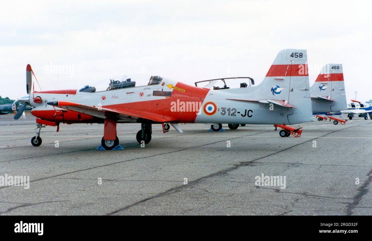 Armee de l'Air - Embraer EMB-312 Tucano 458 / 312-JC (msn 312458), of ...
