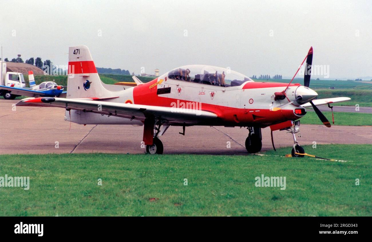Armee de l'Air - Embraer EMB-312 Tucano 471 / 312-JP (msn 312471), of ...