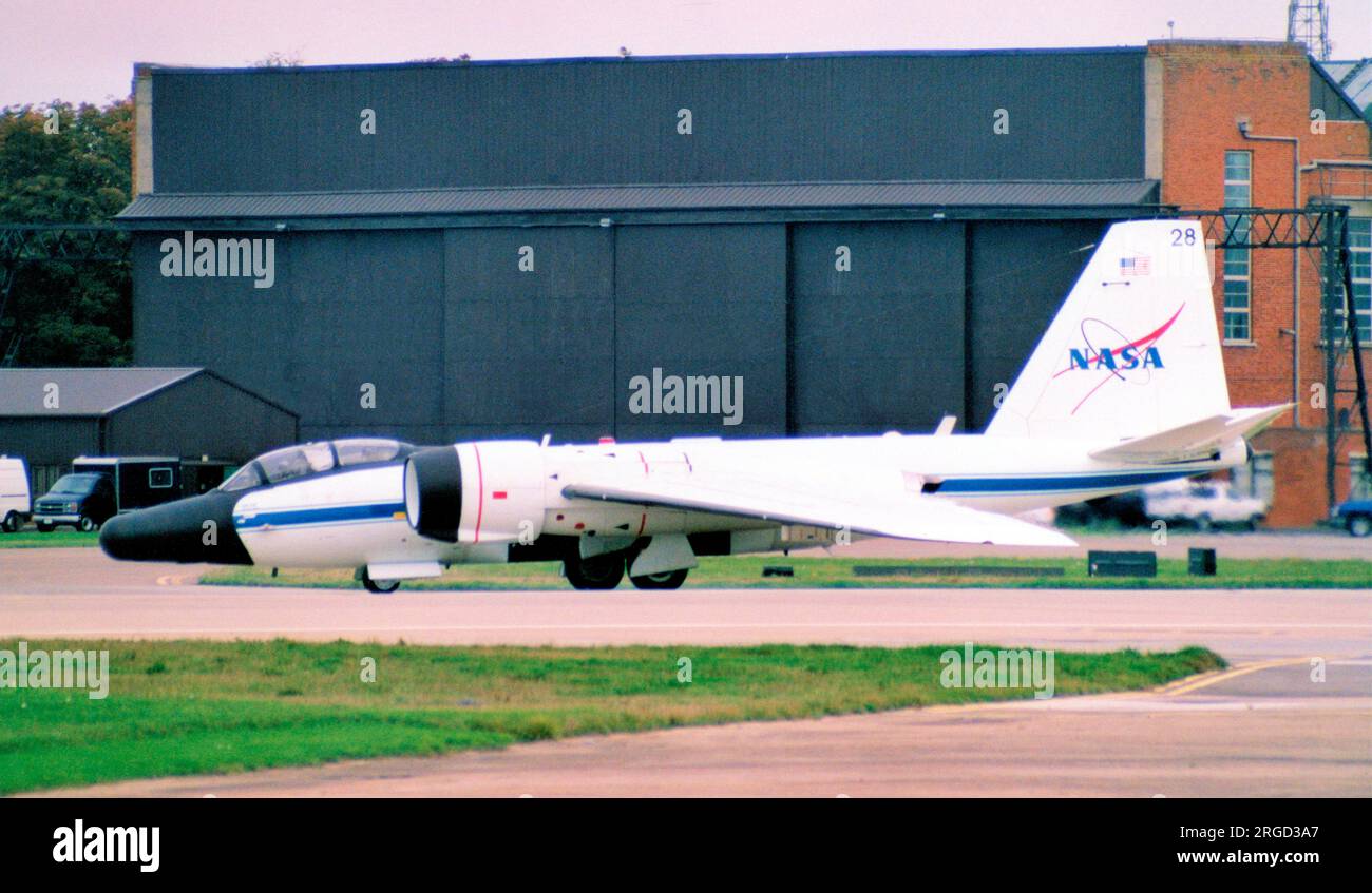 General Dynamics WB-57F N928NA / NASA 928 ( ex 63-13298, converted from ...