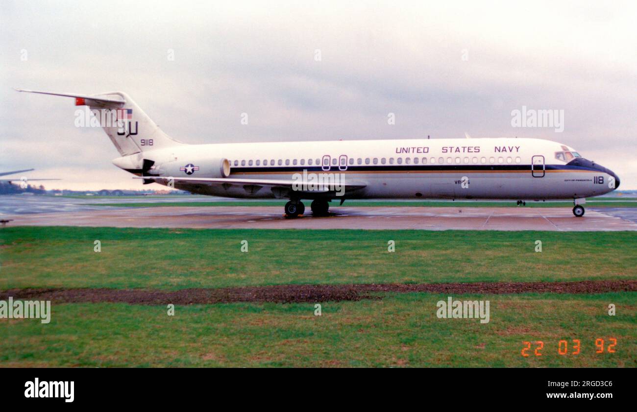 United States Navy - McDonnell Douglas C-9B Skytrain II 159118 (MSN ...