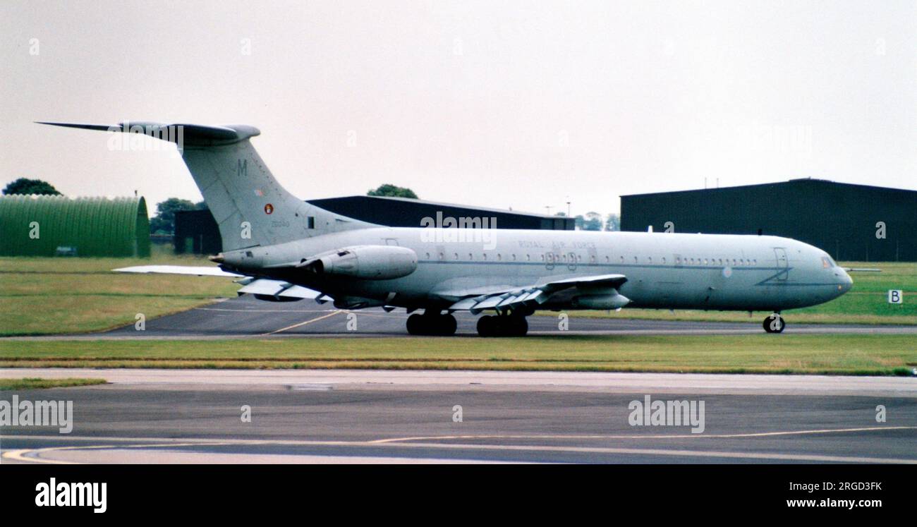 Royal Air Force - Vickers VC10 K.4 ZD240 / M (msn 862), of No.101 ...