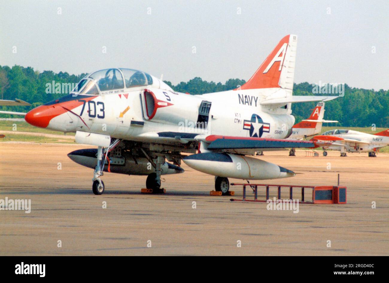United States Navy - Douglas TA-4J Skyhawk 158487 (MSN 14292, call-sign ...