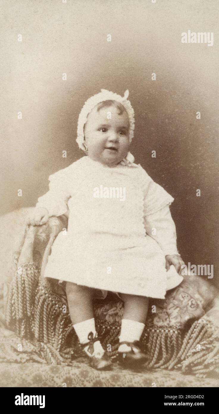 Poses hi-res stock photography and images - Alamy