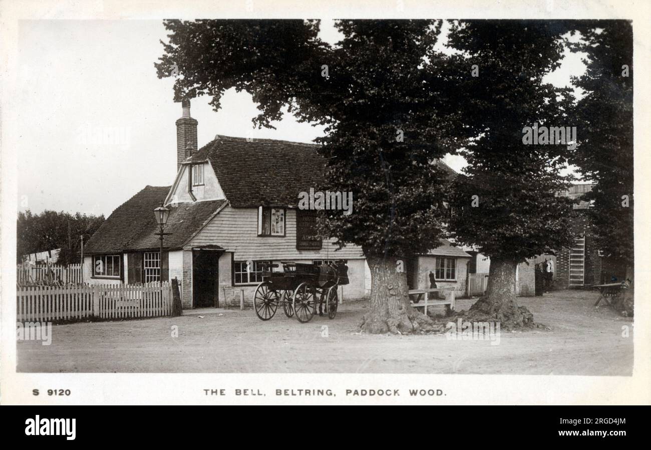 Paddock Wood, Kent, England - The Bell Public House at Beltring. It ...