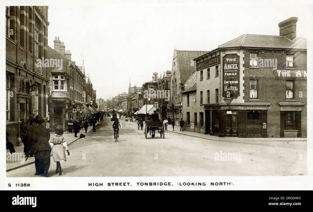 Tonbridge, Kent - The High Street, looking North Stock Photo - Alamy