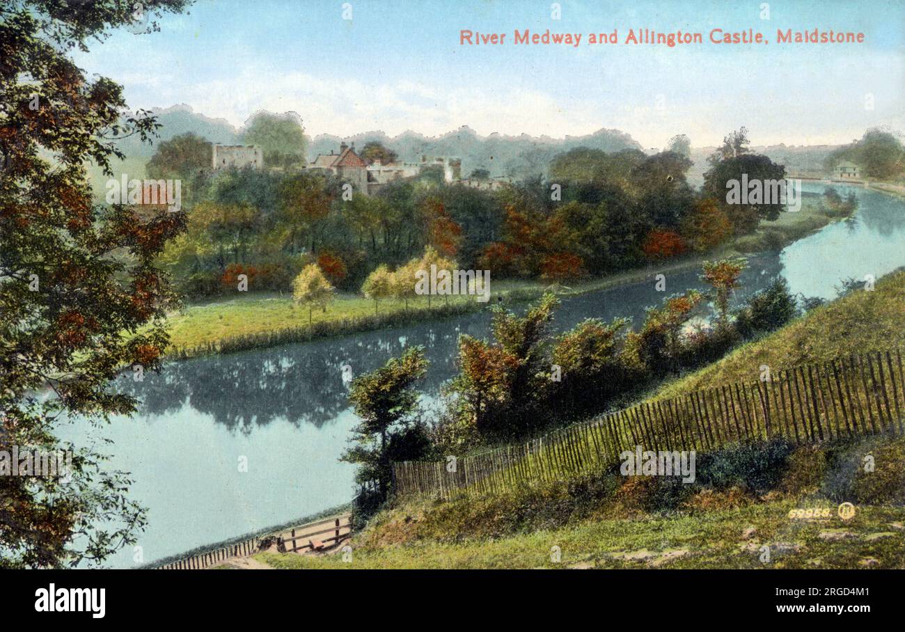 River Medway and Allington Castle, Maidstone, Kent Stock Photo - Alamy